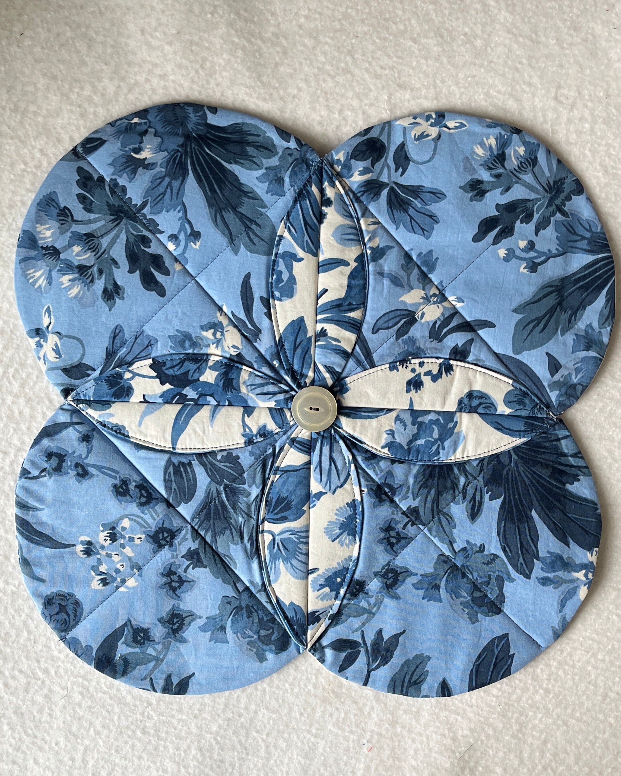 Shades of Blue Table Mat - Etsy