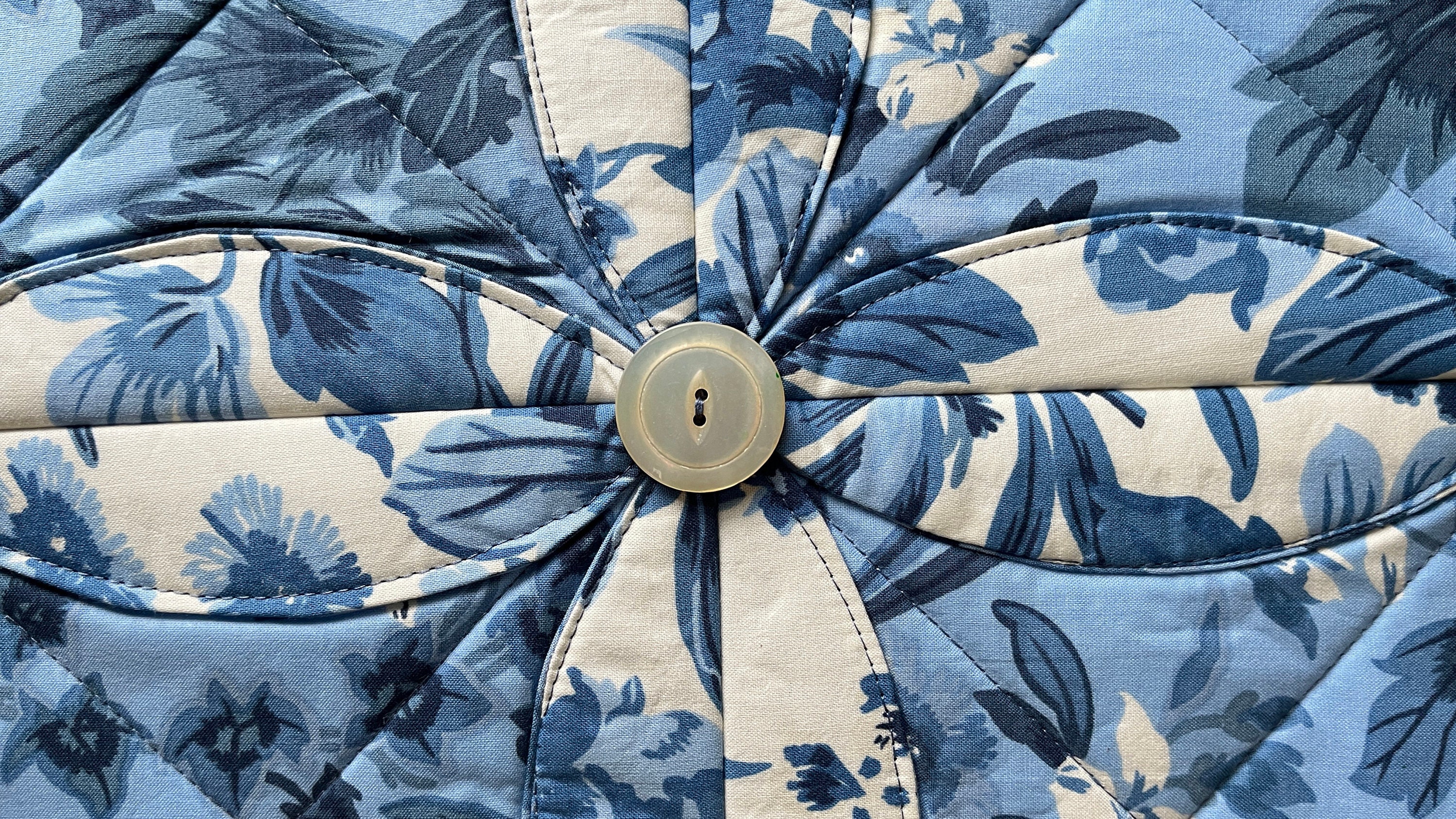 Shades of Blue Table Mat - Etsy