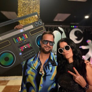 Retro Boombox Cutout – 80s/90s Party Photo Prop, Coroplast Standee ...