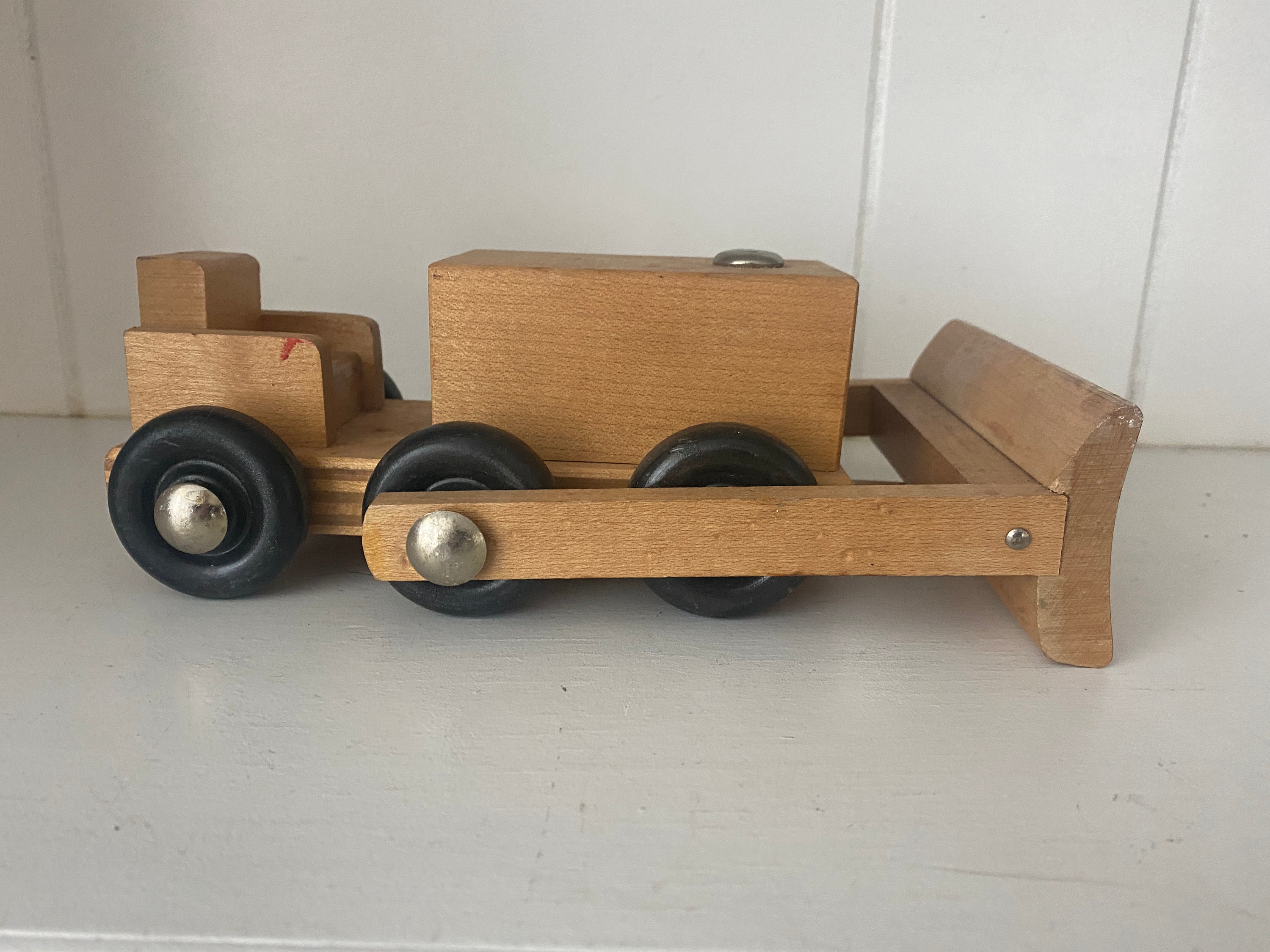 Amish Block Tractor Vintage Pennsylvania Dutch Toy