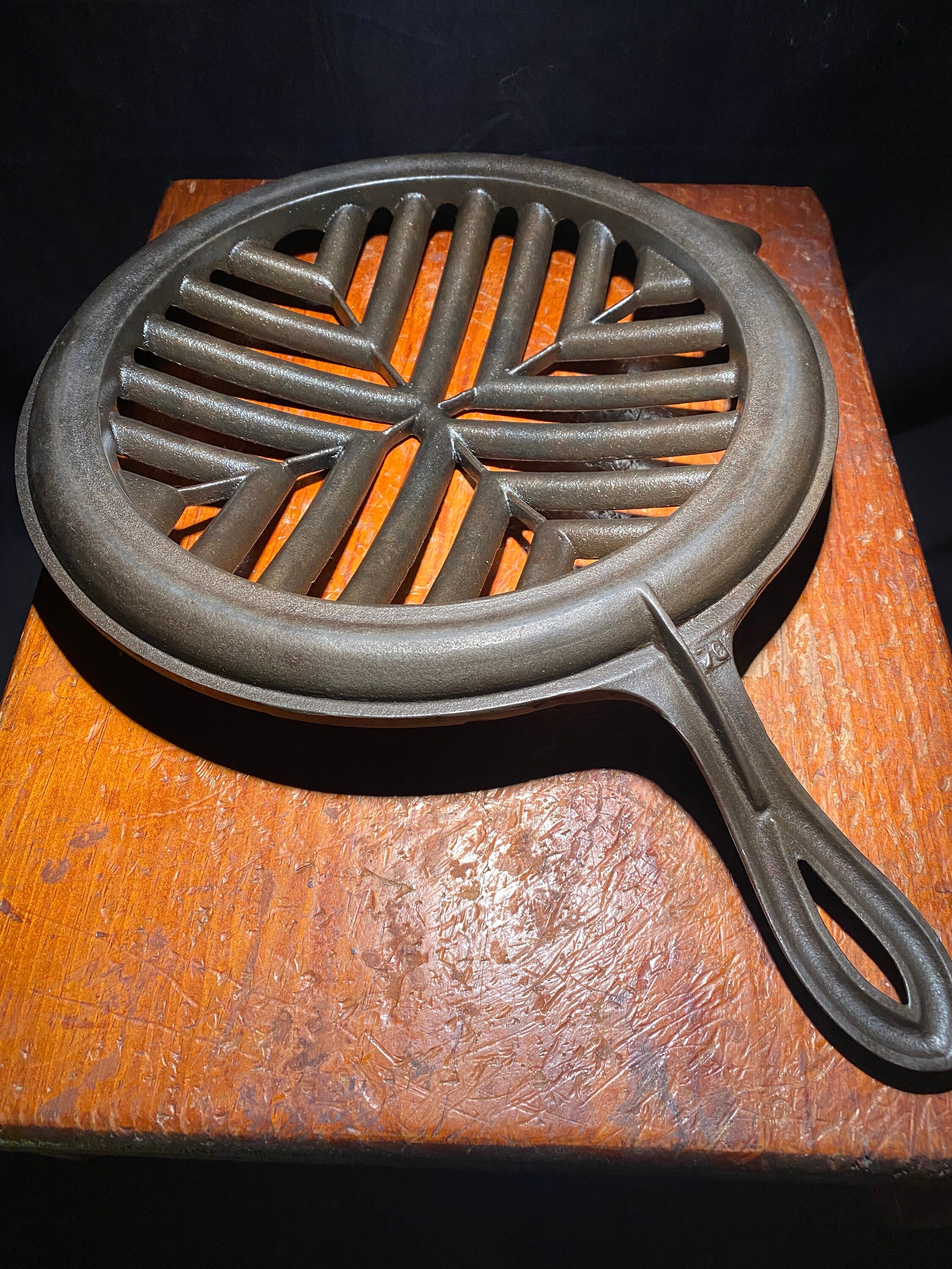 1880's Vented Broiler Pan (Very Rare)