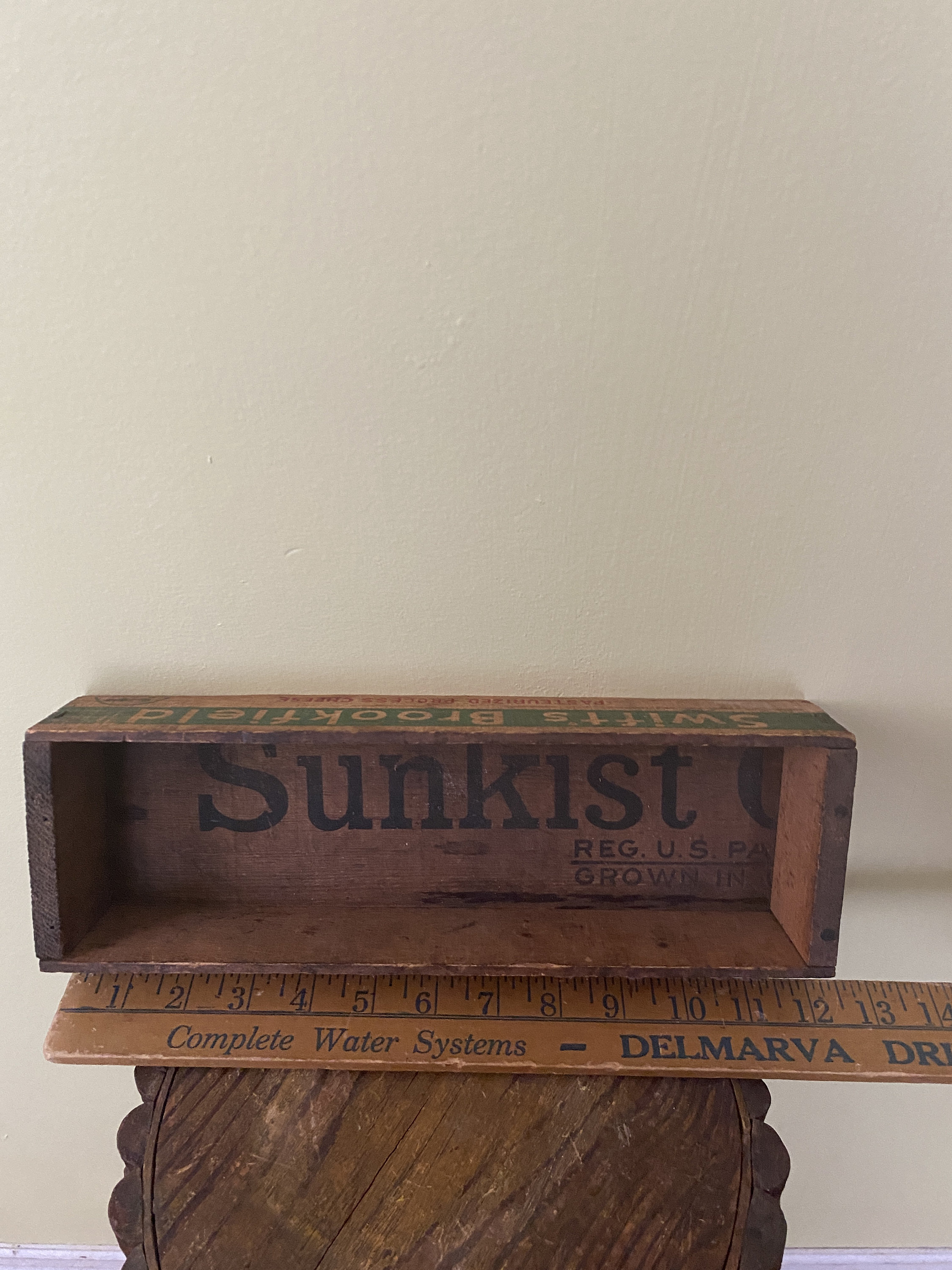 Sunkist Antique Cheese Box