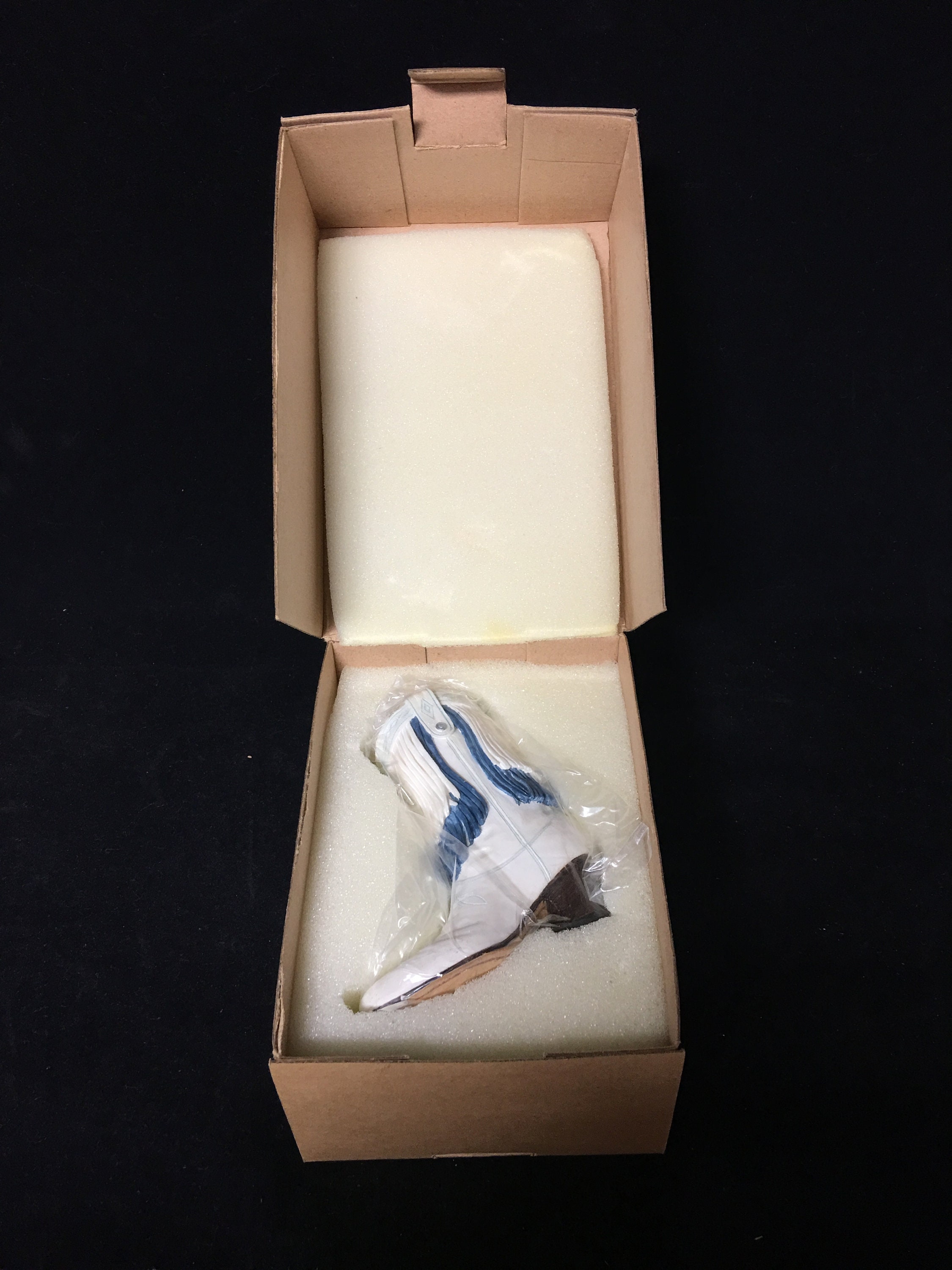 Vintage Just Plain Country JPC Miniature Country Boots, Do-Si-Do #85002