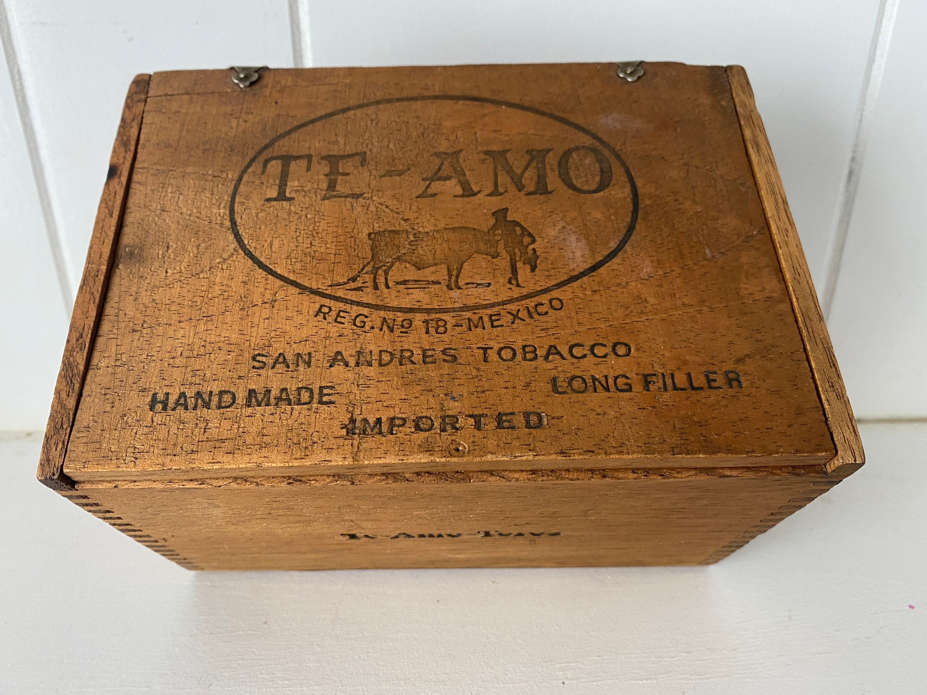 Natural Te-Amo-Torres Wooden Cigar Box