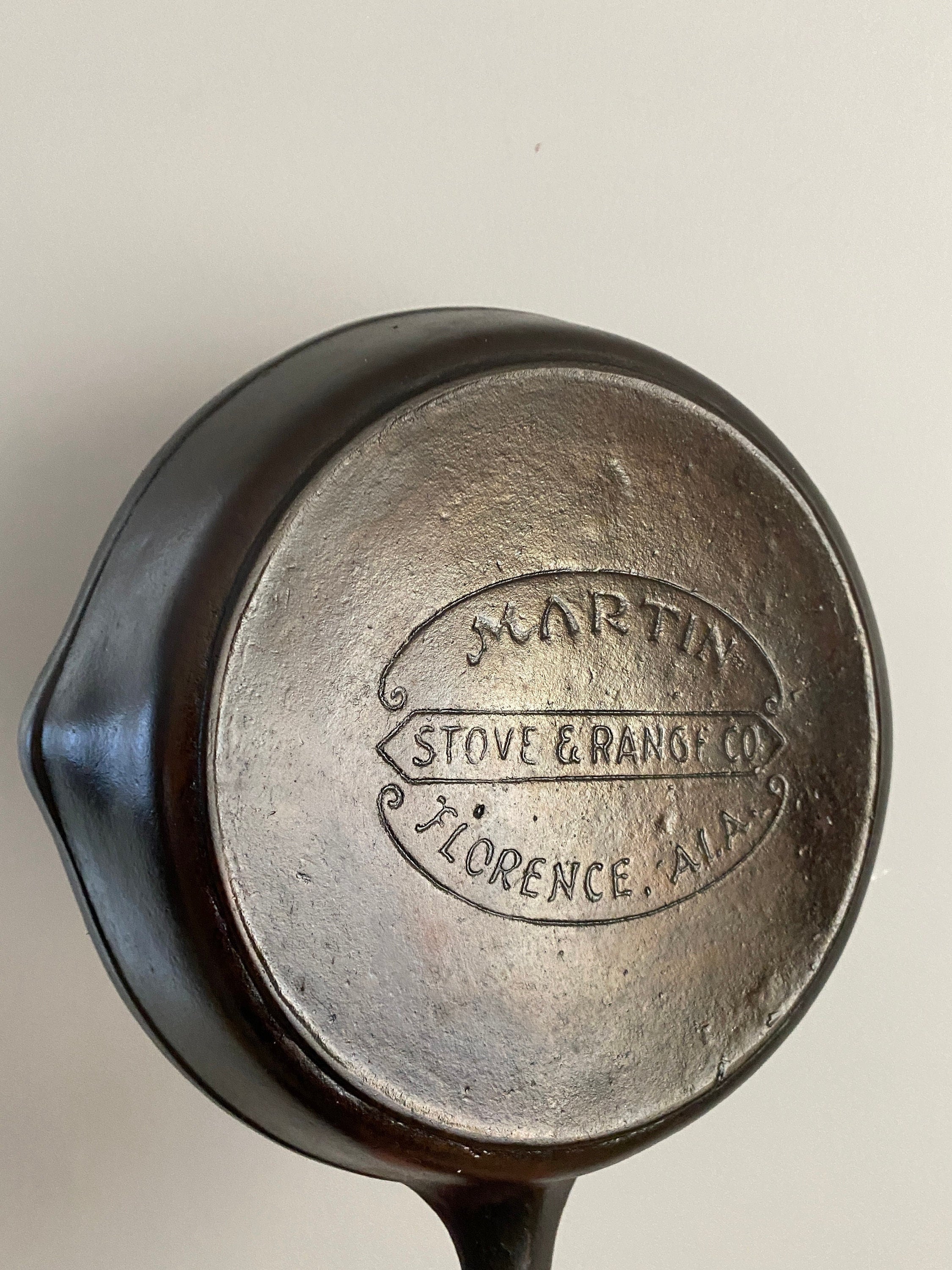 Martin Stove & Range No. 5 Skillet Hamburger Logo (Circa: 1920- 1950)