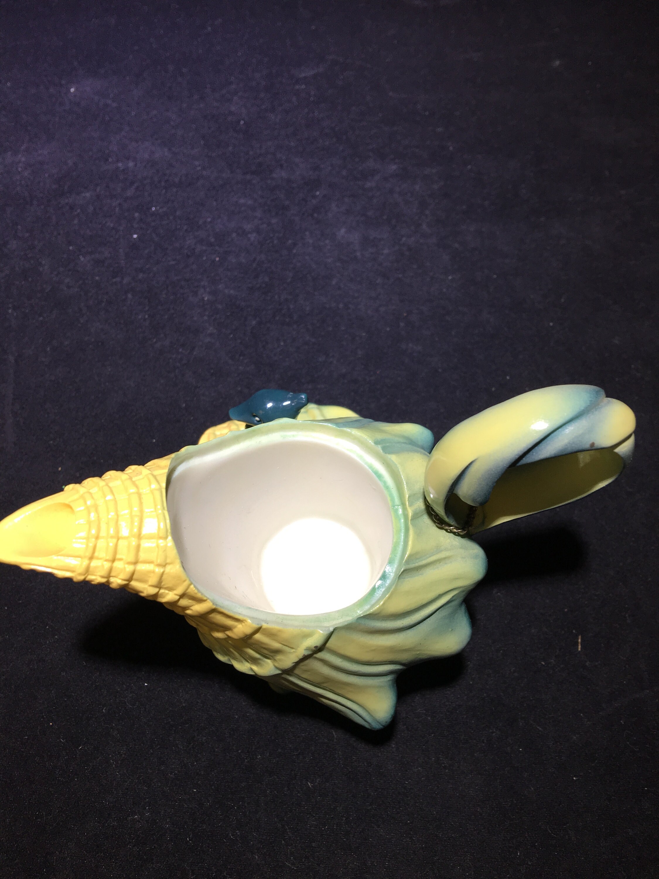 Vintage Nini Hull Teapot, Shell and Seahorse