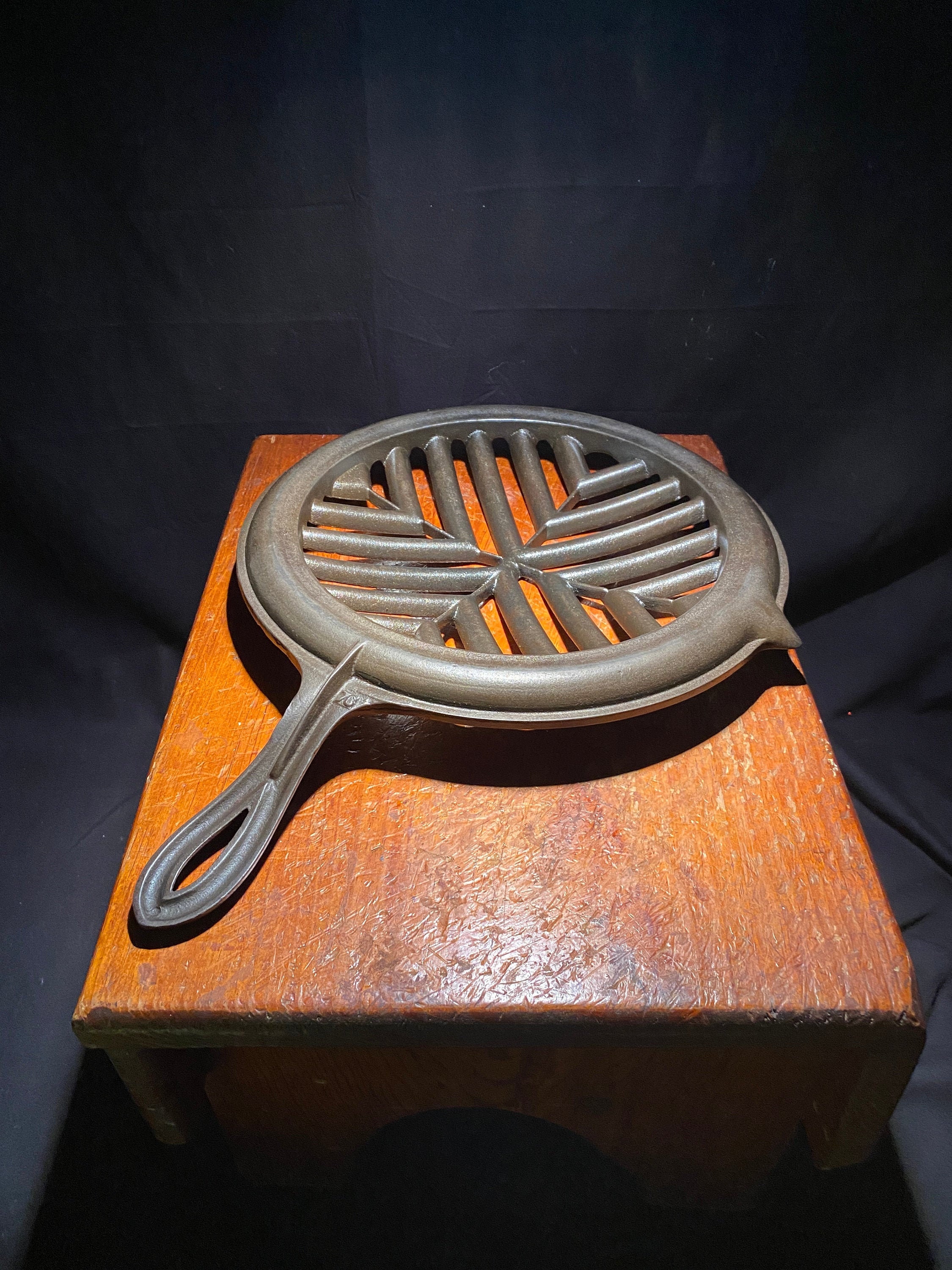 1880's Vented Broiler Pan (Very Rare)