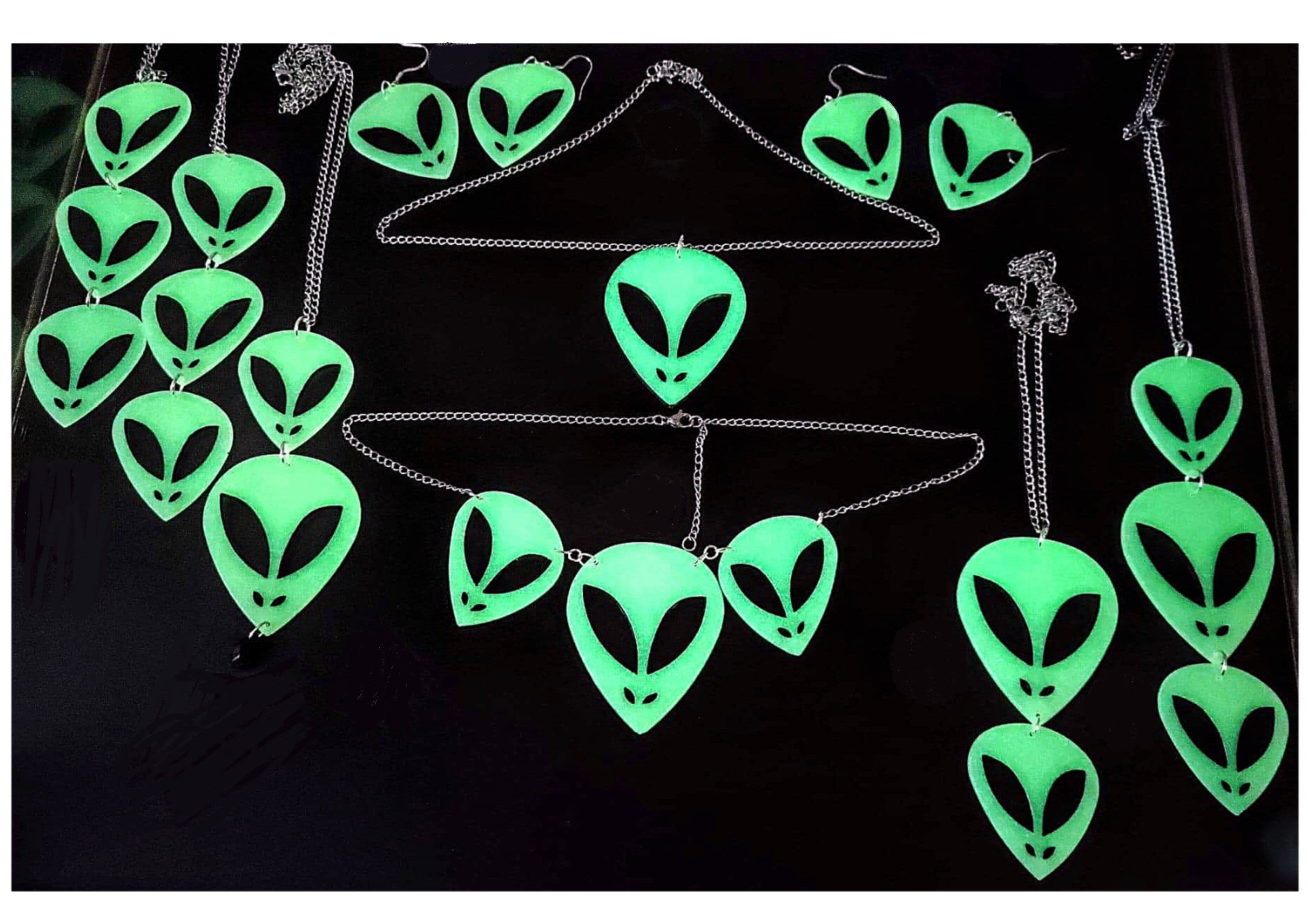 Alien Necklace Alien Jewellery. Glow in the Dark Necklace - Etsy