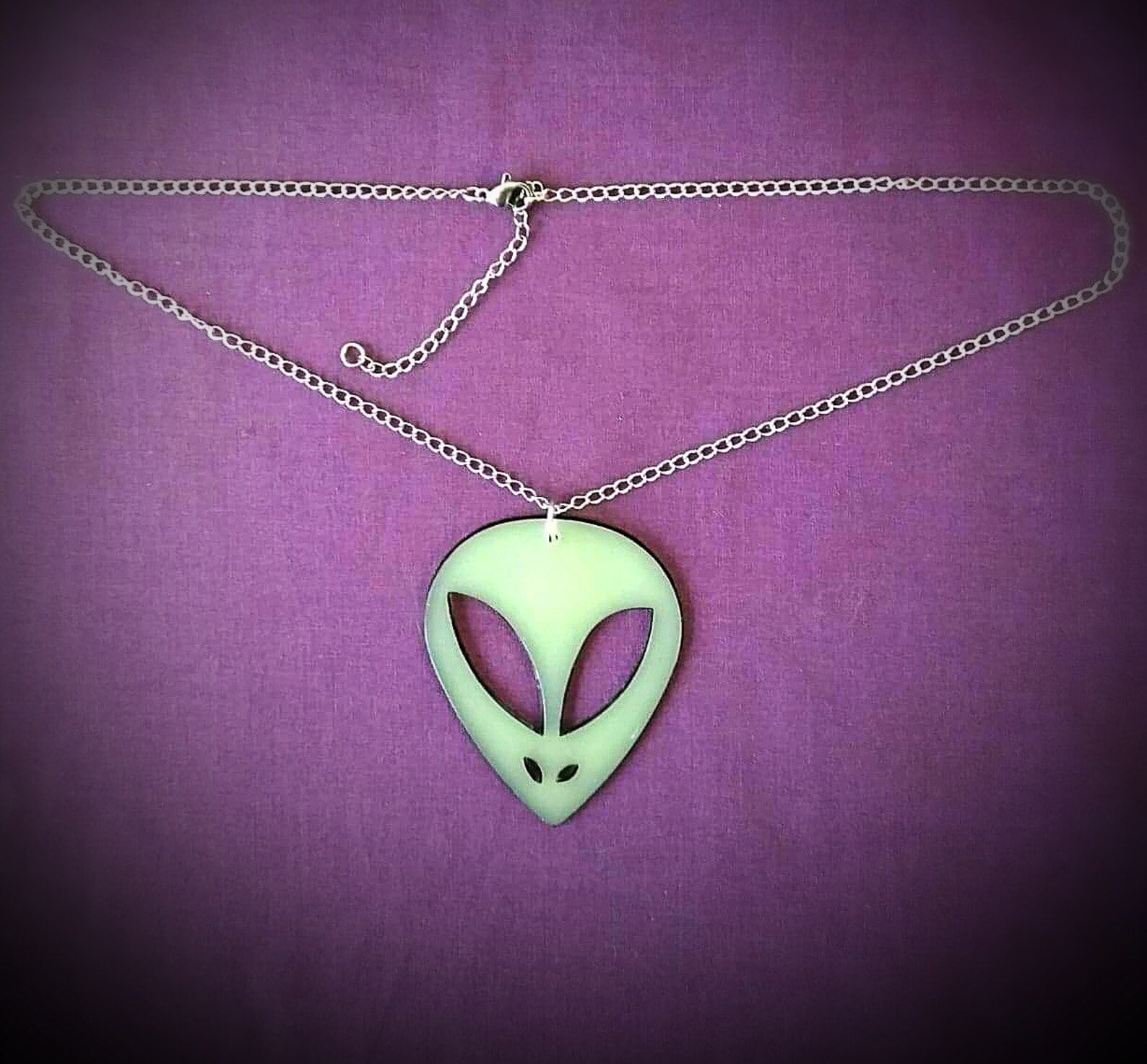 Alien Necklace Alien Jewellery. Glow in the Dark Necklace - Etsy