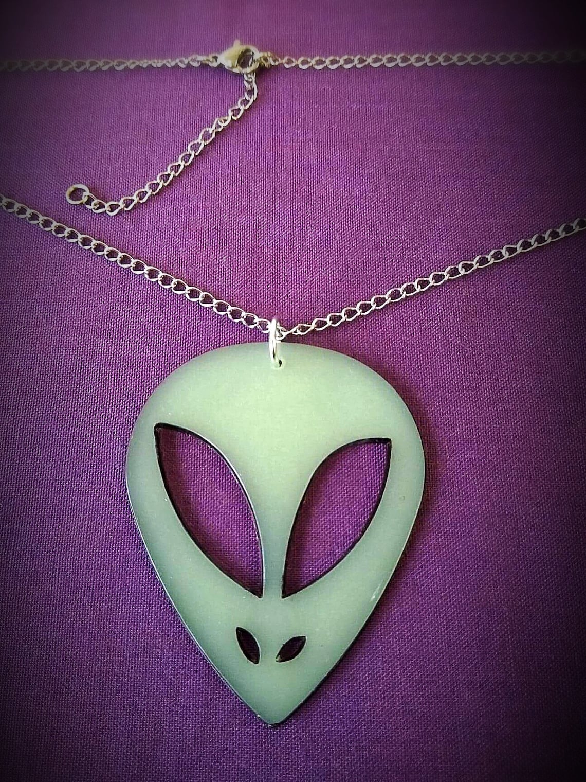 Alien Necklace Alien Jewellery. Glow in the Dark Necklace - Etsy