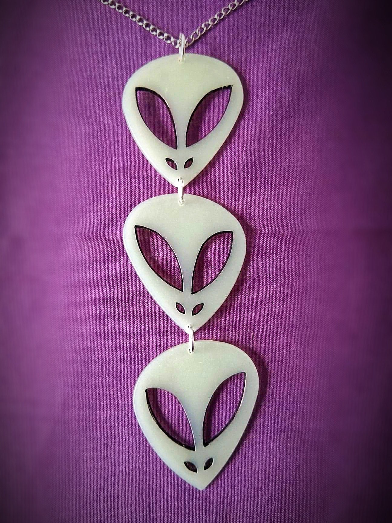 Alien Necklace Alien Jewellery. Glow in the Dark Necklace | Etsy