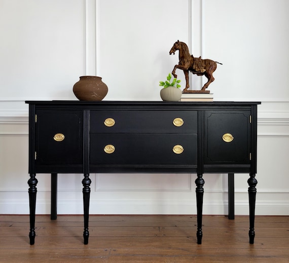 Sheraton style sideboard store