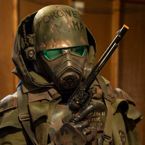 Fallout New Vegas the Platinum Chip Replica | Etsy