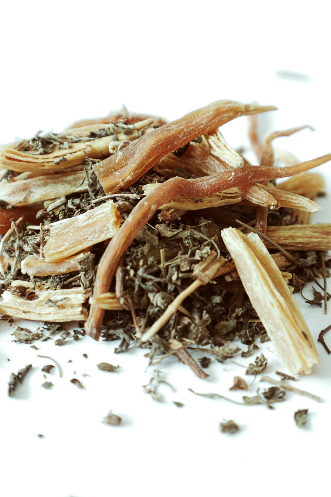 Tulsi and Shatavari Ayurvedic Tea for Balance and Resilience, Caliming ...