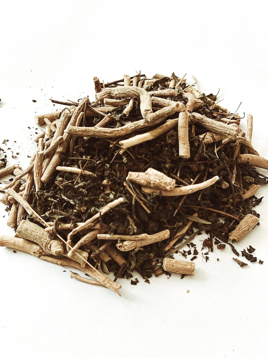 Ashwagandha Roots and Fresh Tulsi, Holy Basil Calming Loose Leaf Tea ...