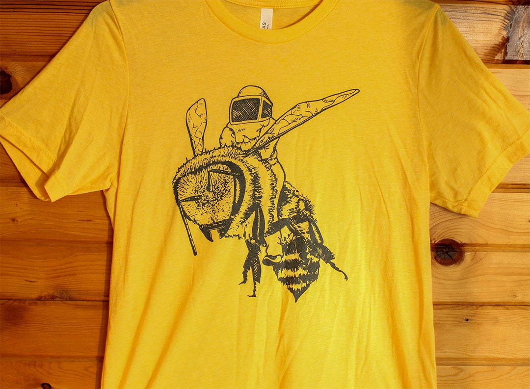 Bee-wrangler T-shirt, Beekeeping Shirt, Beekeeper Graphic Tee - Etsy