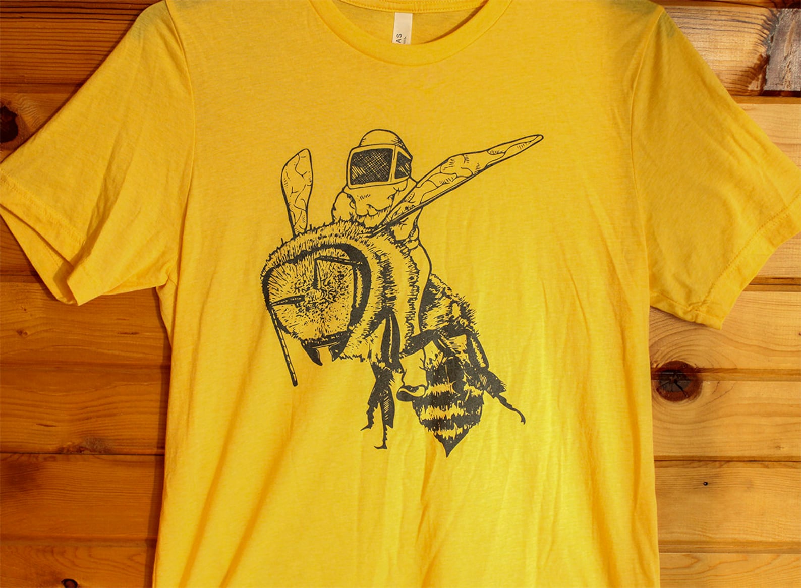 Bee-wrangler T-shirt, Beekeeping Shirt, Beekeeper Graphic Tee - Etsy
