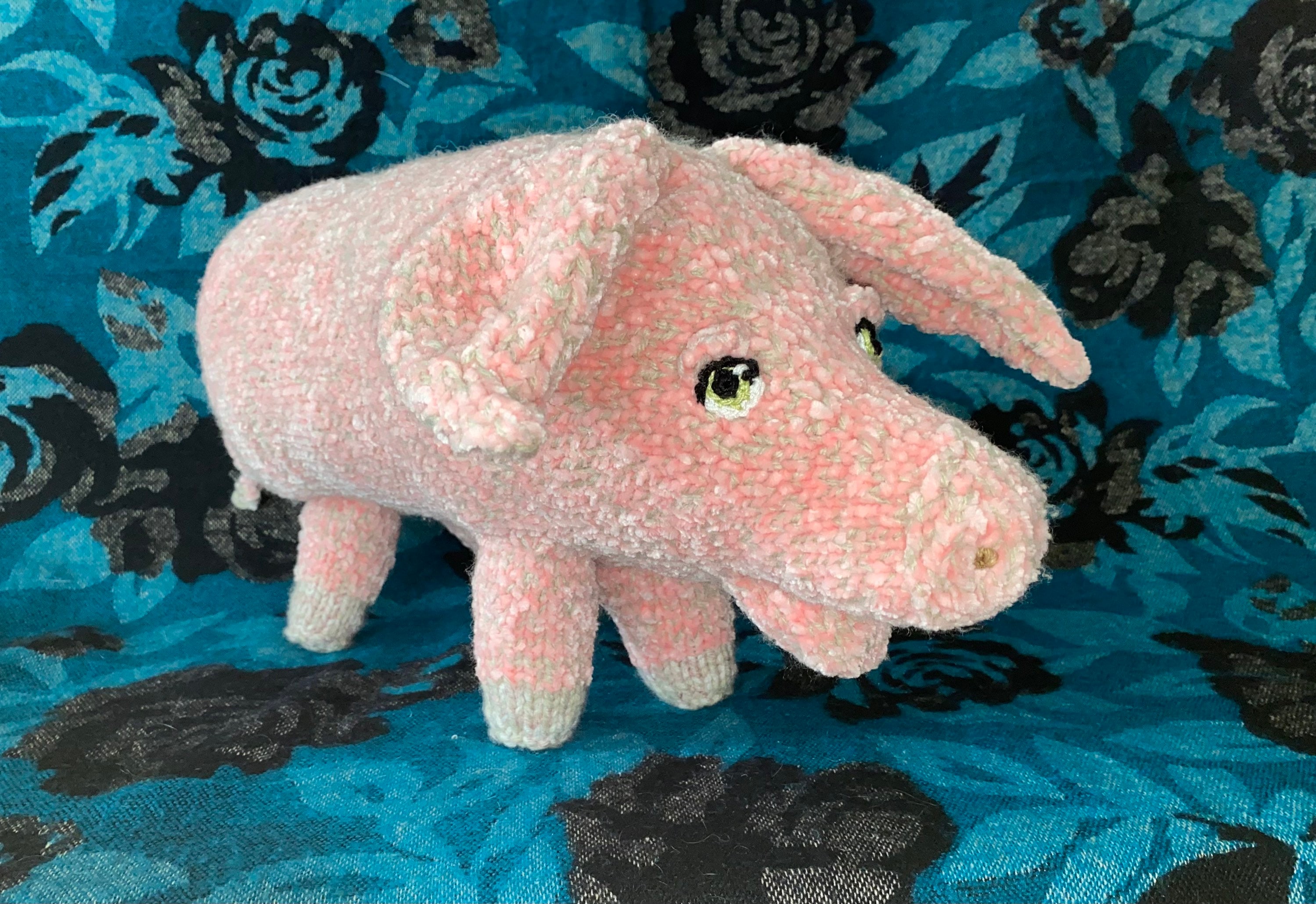 Henrietta Pig - Etsy