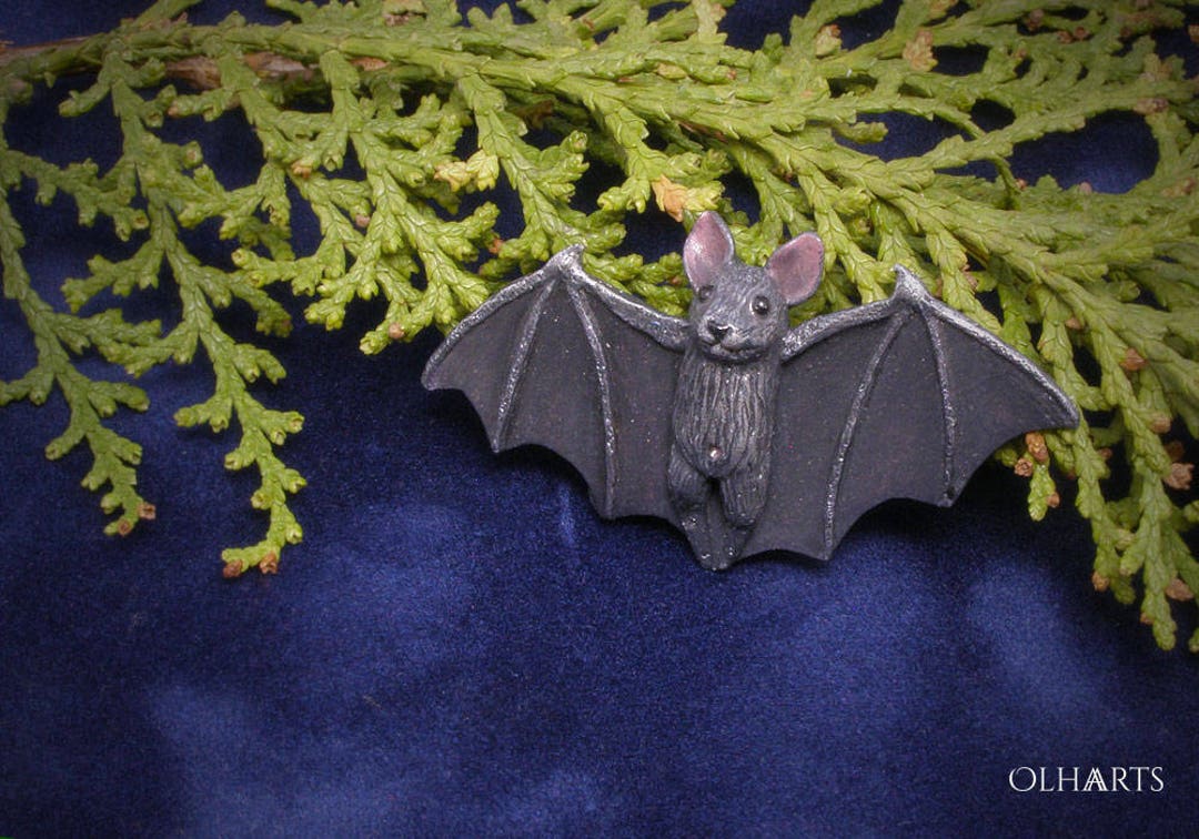 Flying Bat Brooch in Halloween Style, Pretty Bat, Animal Jewelry ...
