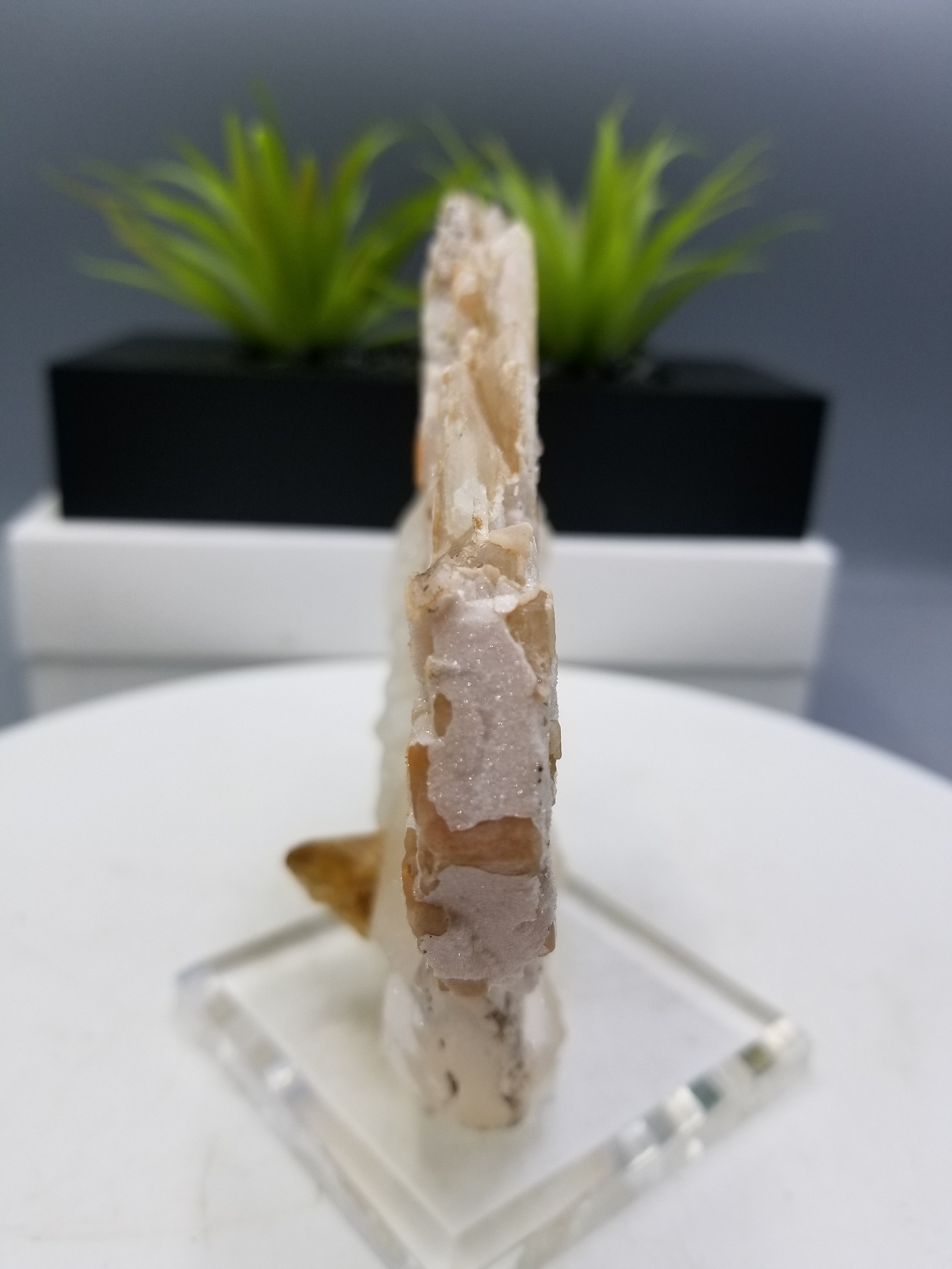 Unreal 6.5 Alien Calcite Formation w/ Terminated Calcite | Etsy