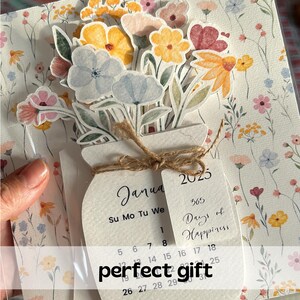 Desk Calendar Printable, 2025 Flower Calendar, Floral Desktop Calendar ...