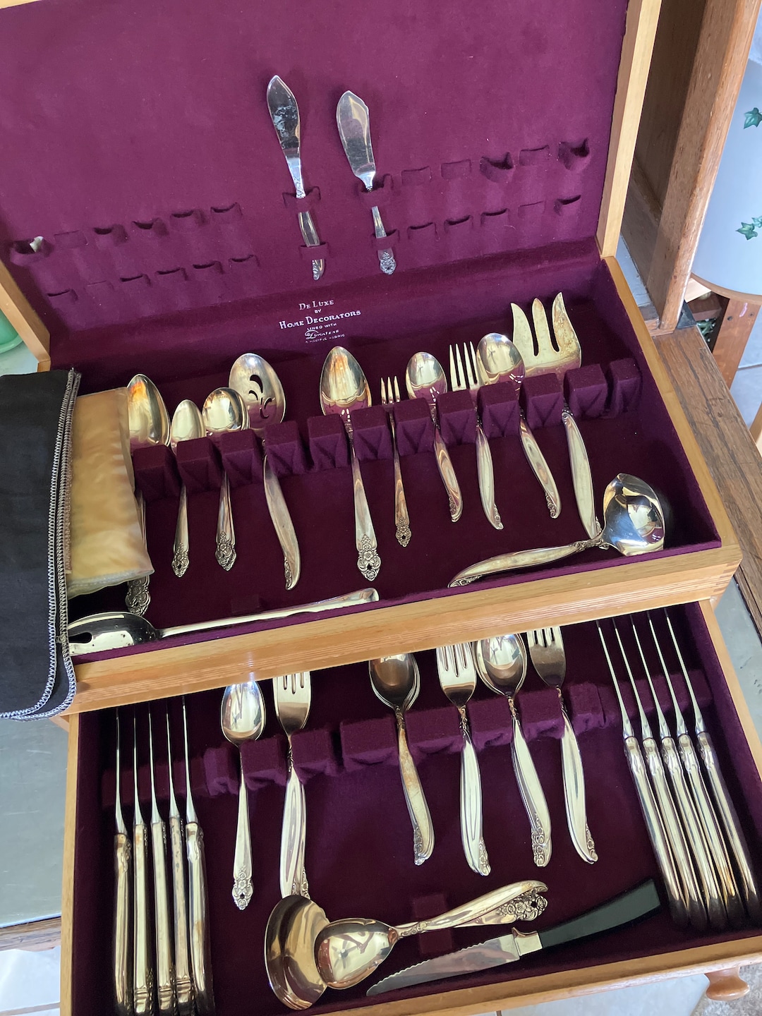 Vintage Deluxe by Home Decorators Silverware Set , Wood Case , Two ...
