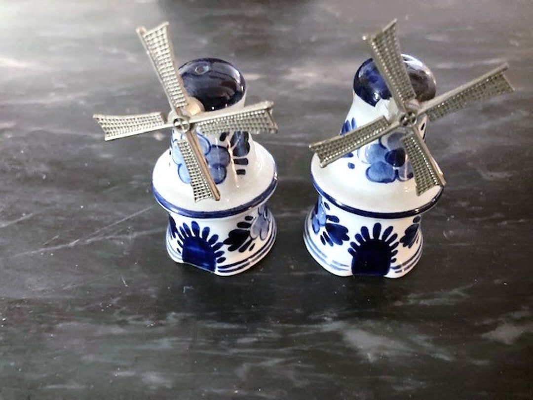 Vintage Delfts holland Porcelain Windmill Salt and Pepper Shaker Set - Etsy