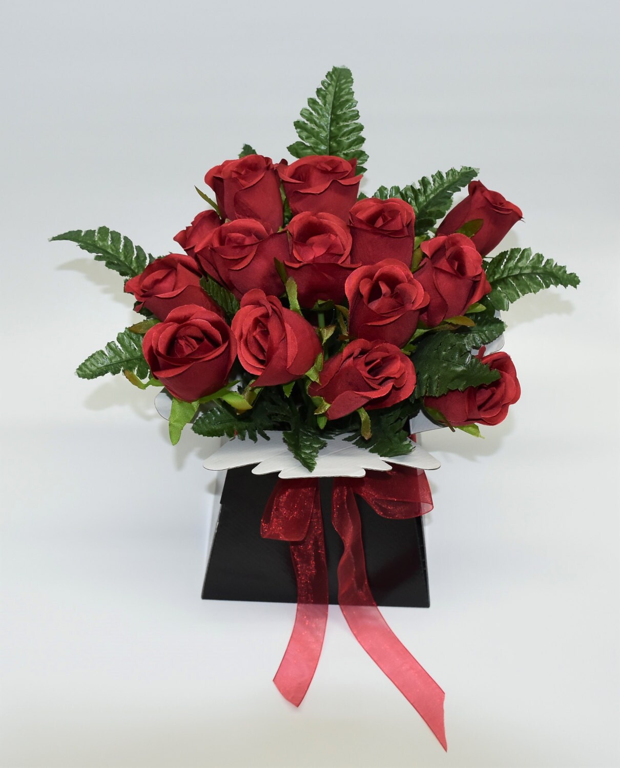 Red Roses Bouquet in Black Gift Box Finished With Organza Ribbon - Etsy