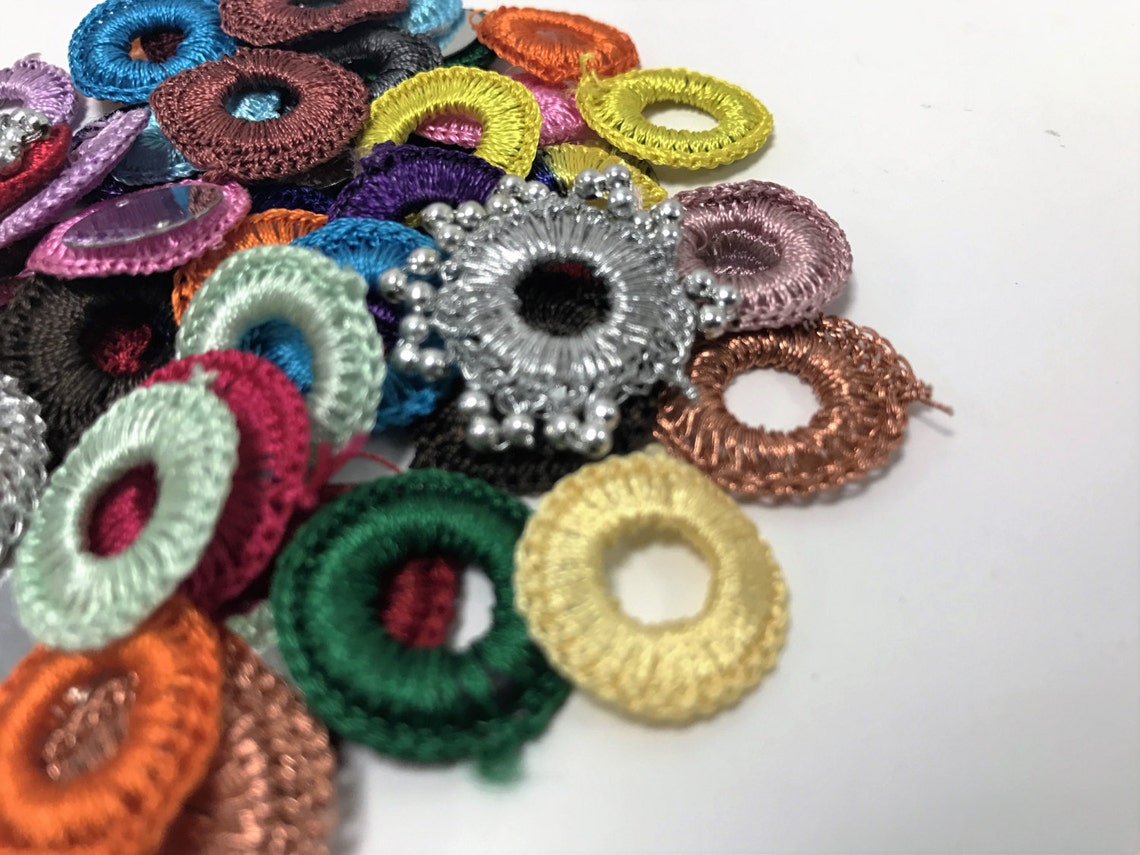 50 X Assorted Crochet Mirror Rims With Foil Mirrors Sewing Cardmaking ...