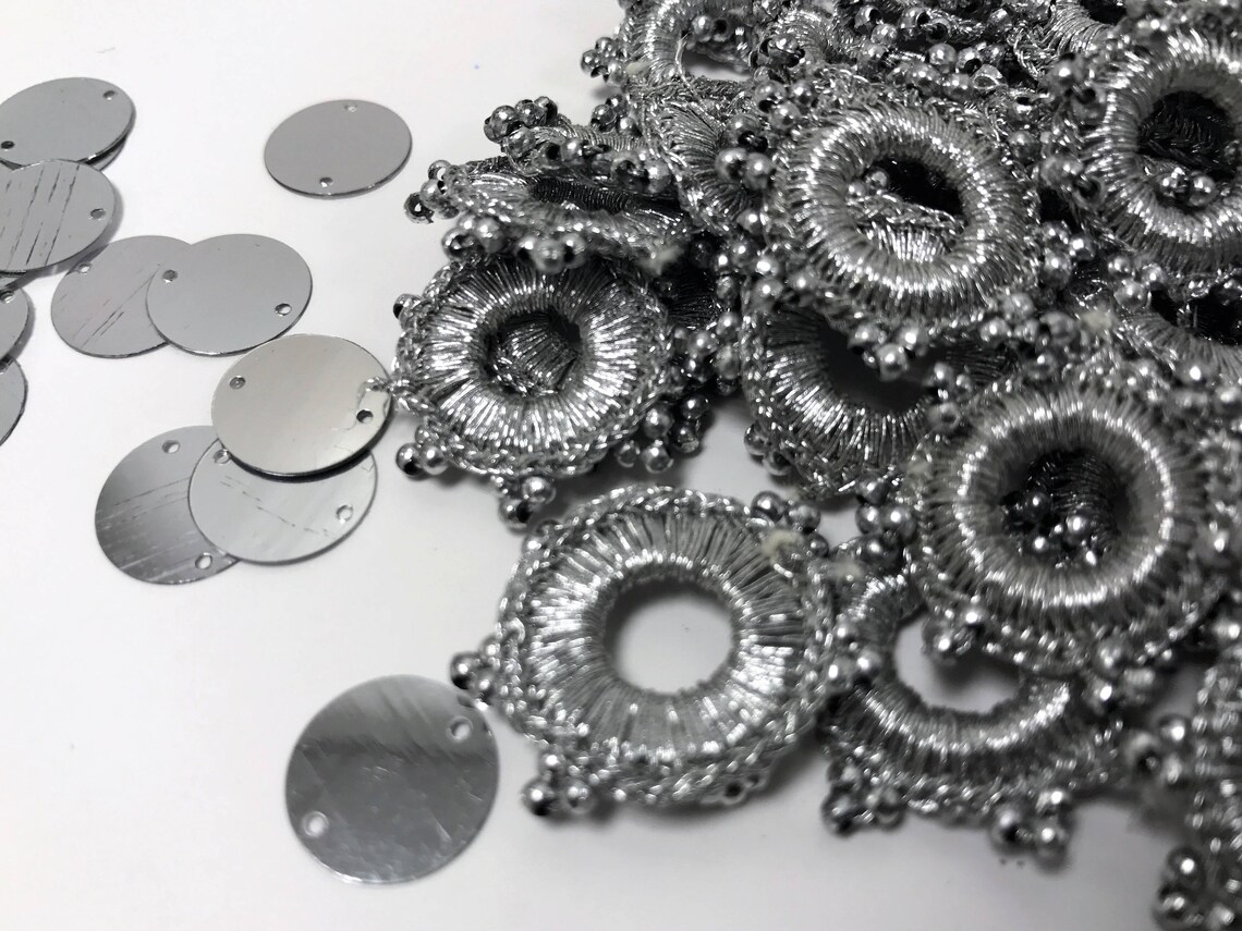 50 X Assorted Crochet Mirror Rims With Foil Mirrors Sewing Cardmaking ...