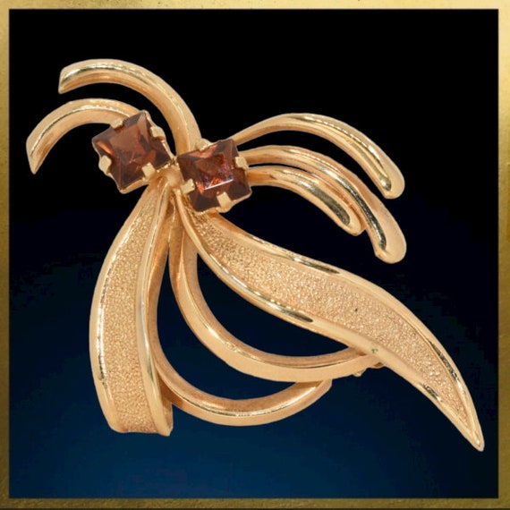 Mid Century • Dark Amber Square Cut Glass Gemstone & … - Gem