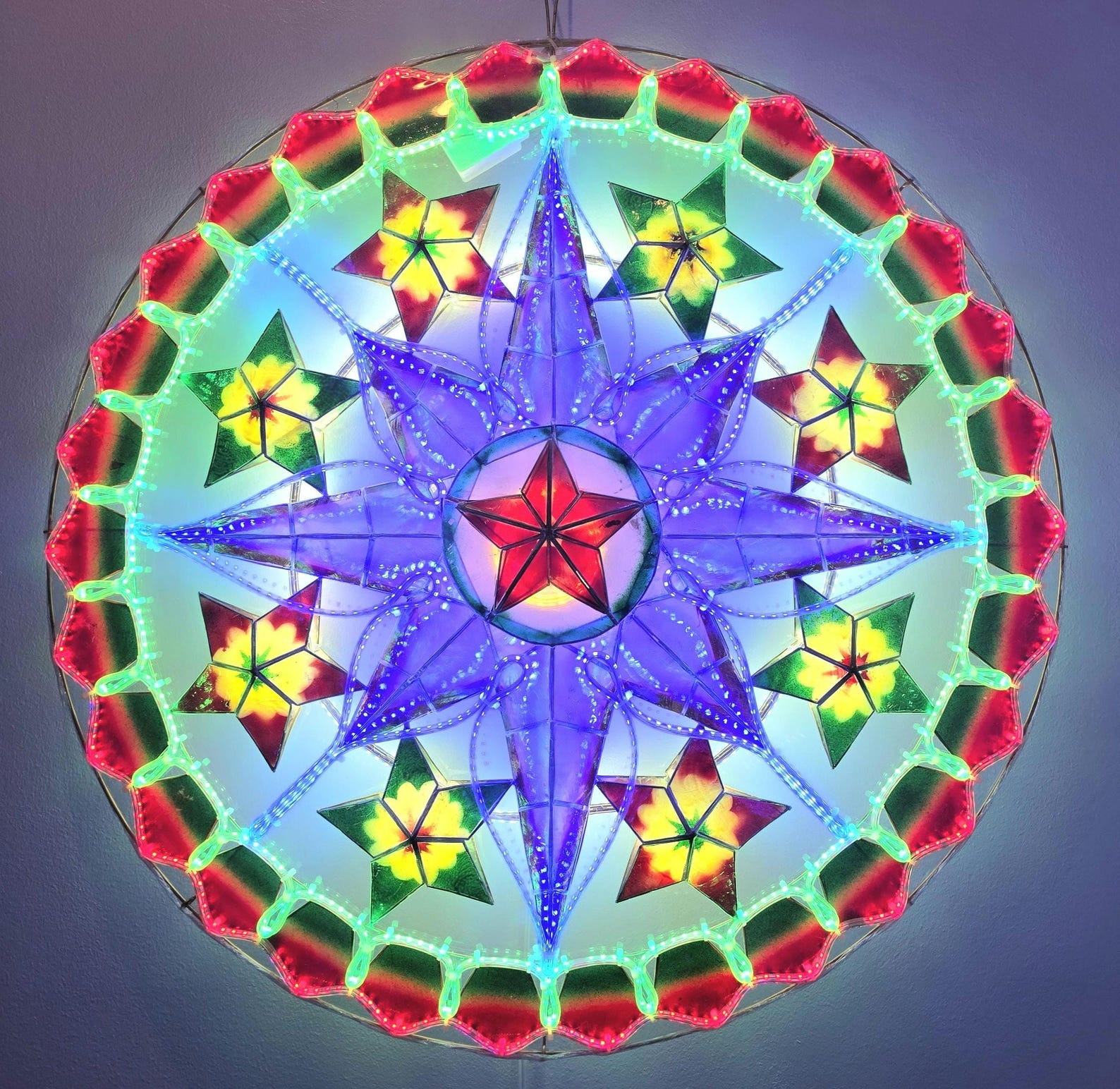 100% LED Tala 9 Capiz Parol (20",25",30") on Sale - Etsy