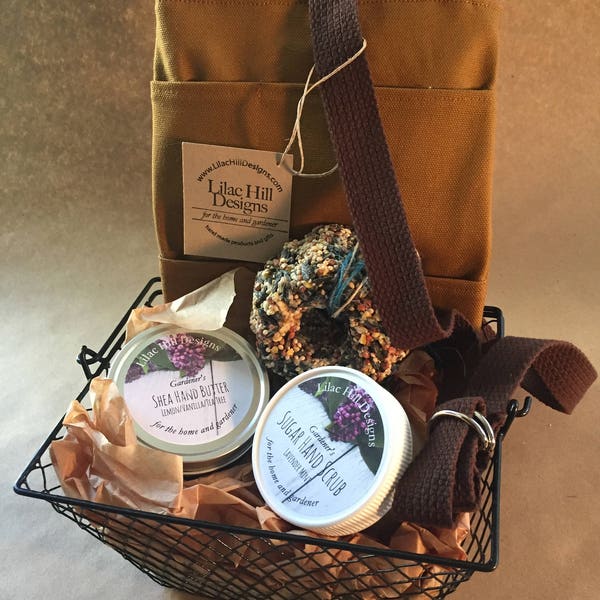 Garden Gifts - 60+ Gift Ideas for 2024