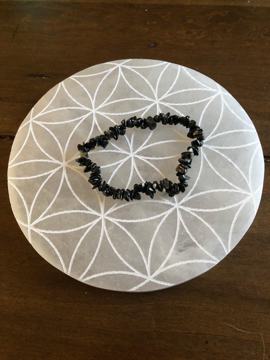 Snowflake Obsidian Chip Chakra 7” Stretch Bracelet, One (1) Bracelet ...