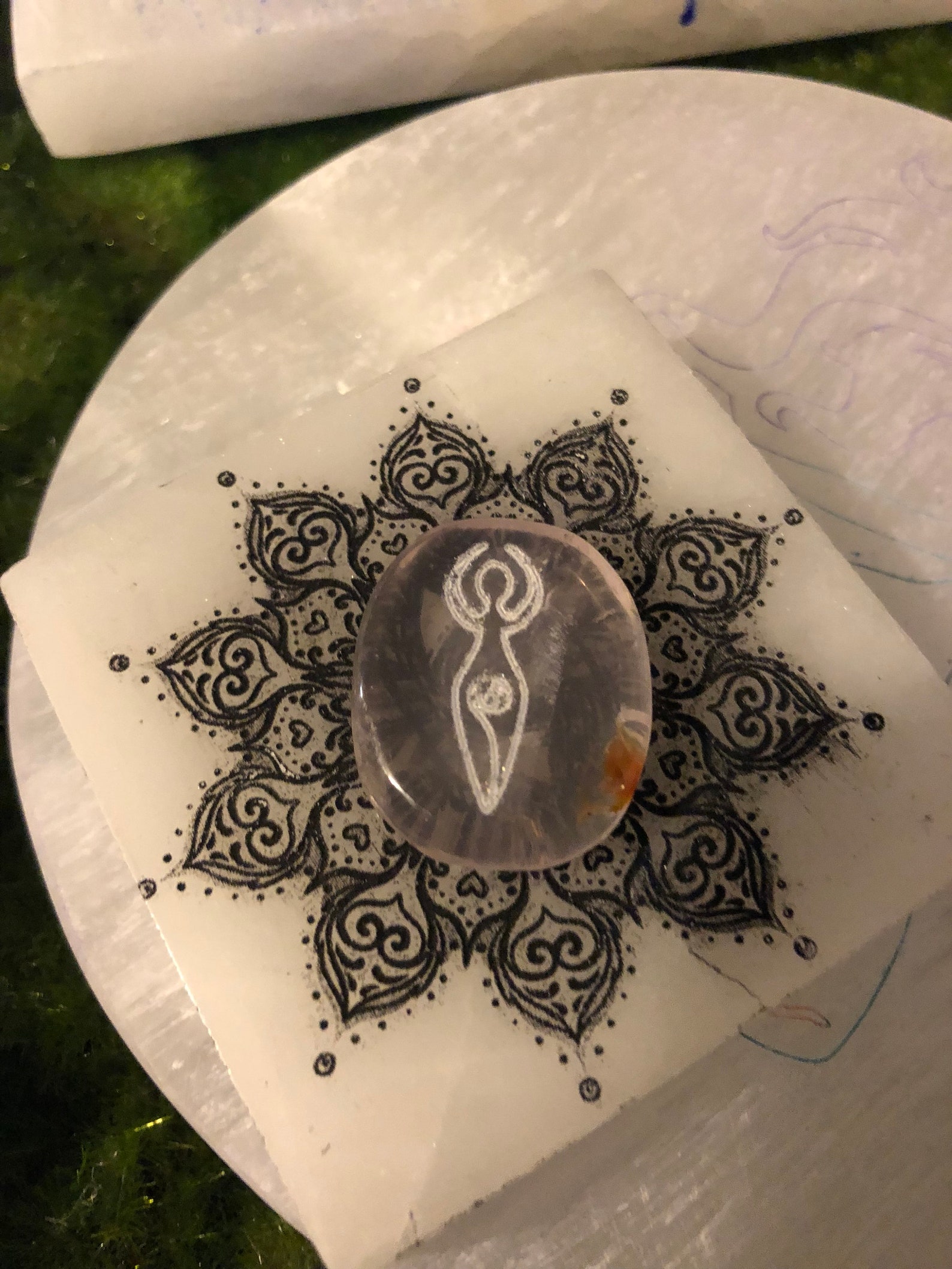 3" Selenite Charging Plate Circle, Charge and Cleanse Your Crystals ...