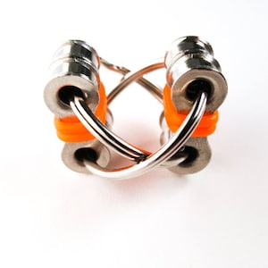 Think Link ™ Fidget Toy for Adults Children (multiple Colors), Quiet ...