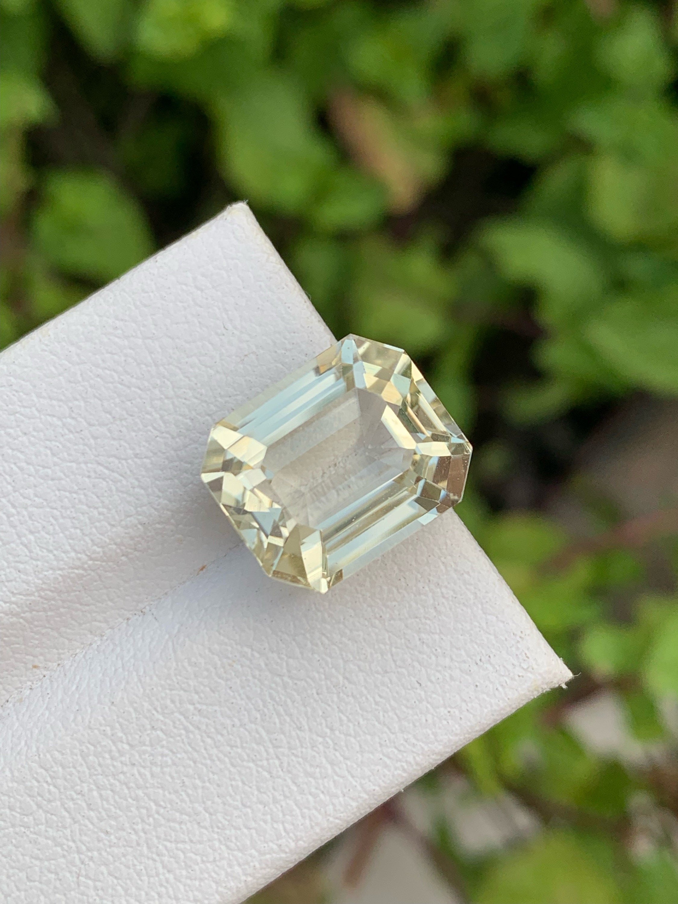 Golden Peach Triphane Var Kunzite Loose Gemstone Emerald Cut , Natural ...