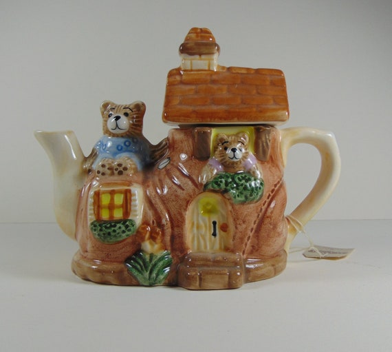 Tea Nee Teapot by Cardinal Bears in Shoe | Etsy