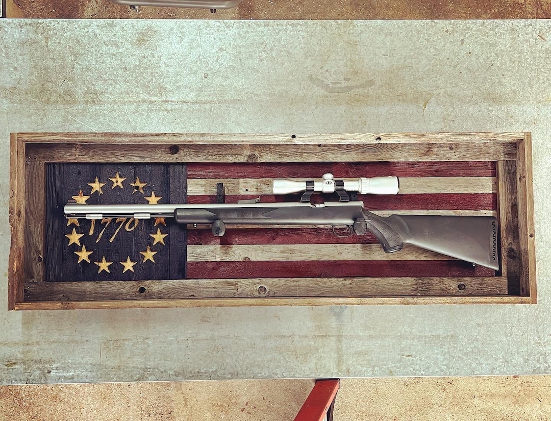 Rustic Flag Gun Rack, Reclaimed Wood Rustic Flag Shadow Box Gun Rack ...