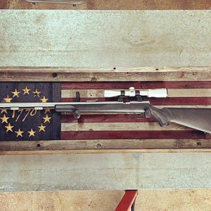 Rustic Flag Gun Rack, Reclaimed Wood Rustic Flag Shadow Box Gun Rack ...