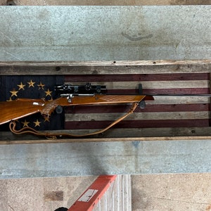 Rustic Flag Gun Rack, Reclaimed Wood Rustic Flag Shadow Box Gun Rack ...