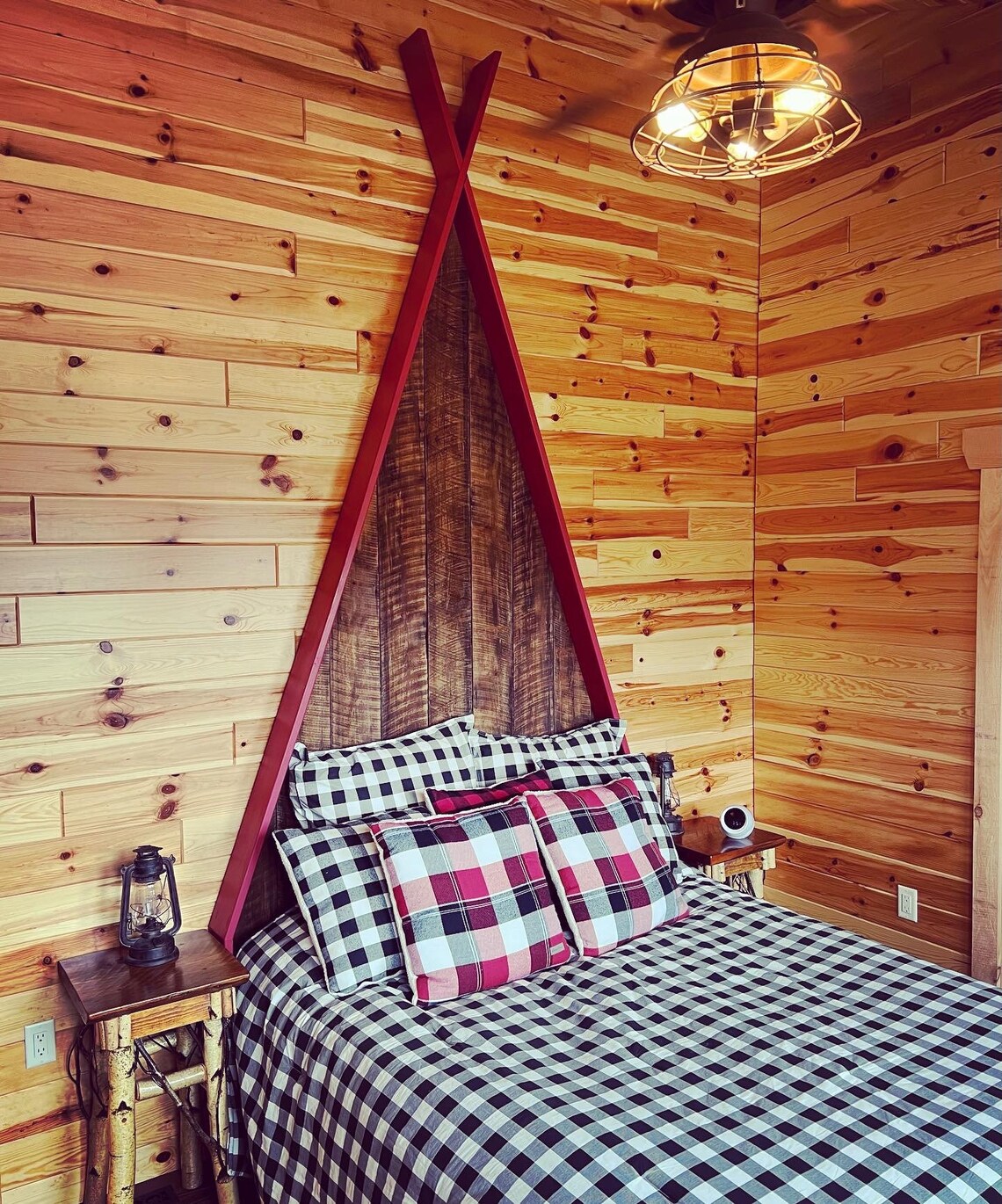 Reclaimed Rustic Barnwood Teepee Bed Rustic Teepee Bed - Etsy