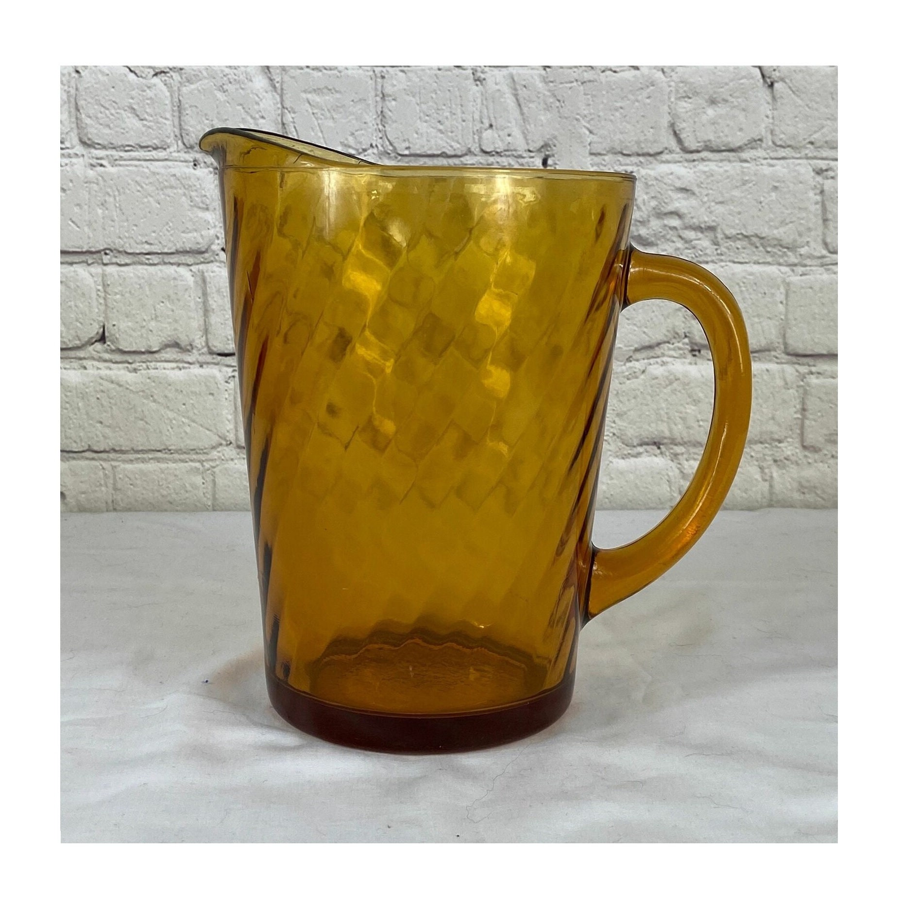 Vintage Amber Optic Swirl Beverage Pitcher By Hazel Atlas Pitchers ...