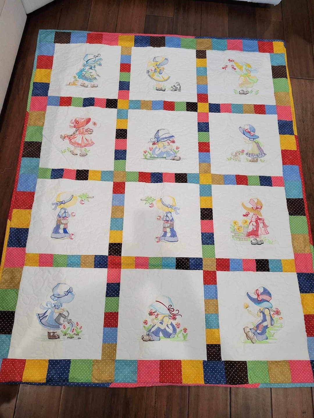 Holly Hobby Quilt, Quilt, Picnic Quilt, Quilted Throw, Summer Quilt - Etsy