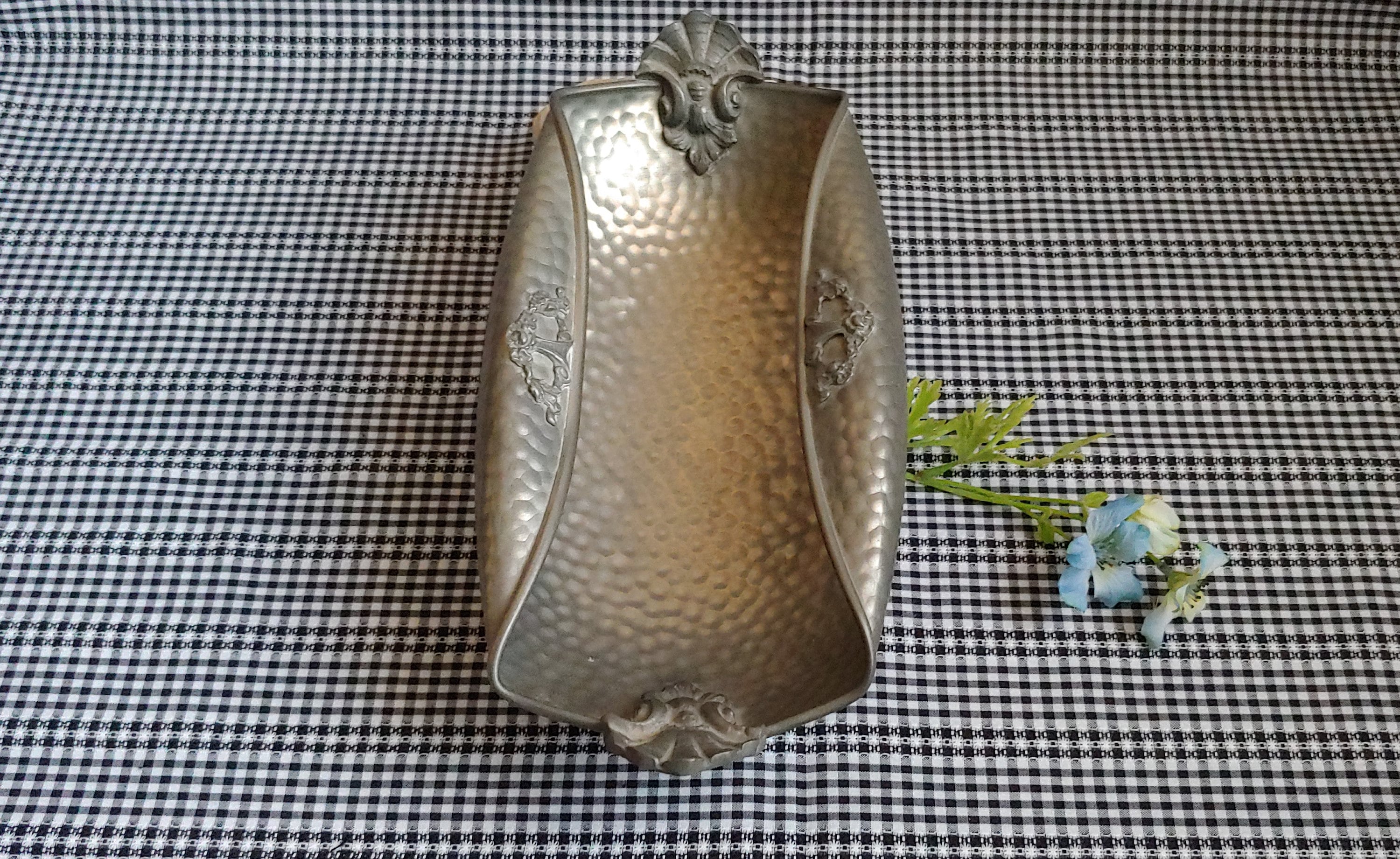 VINTAGE PEWTER POCKET TRAY - Etsy