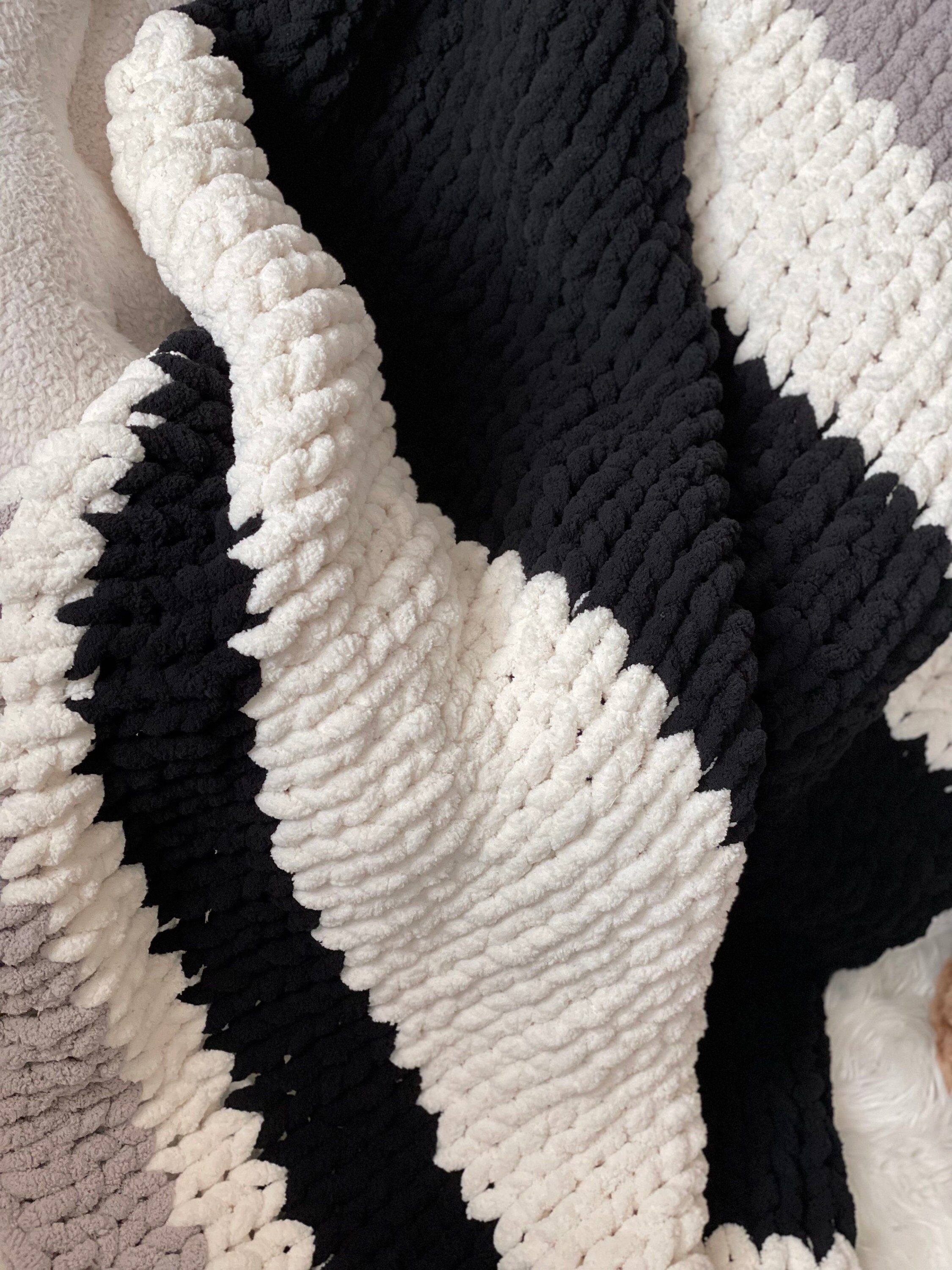 Chunky Chenille Blanket Pattern: Handknit Stripe Throw (PDF Pattern) - Etsy