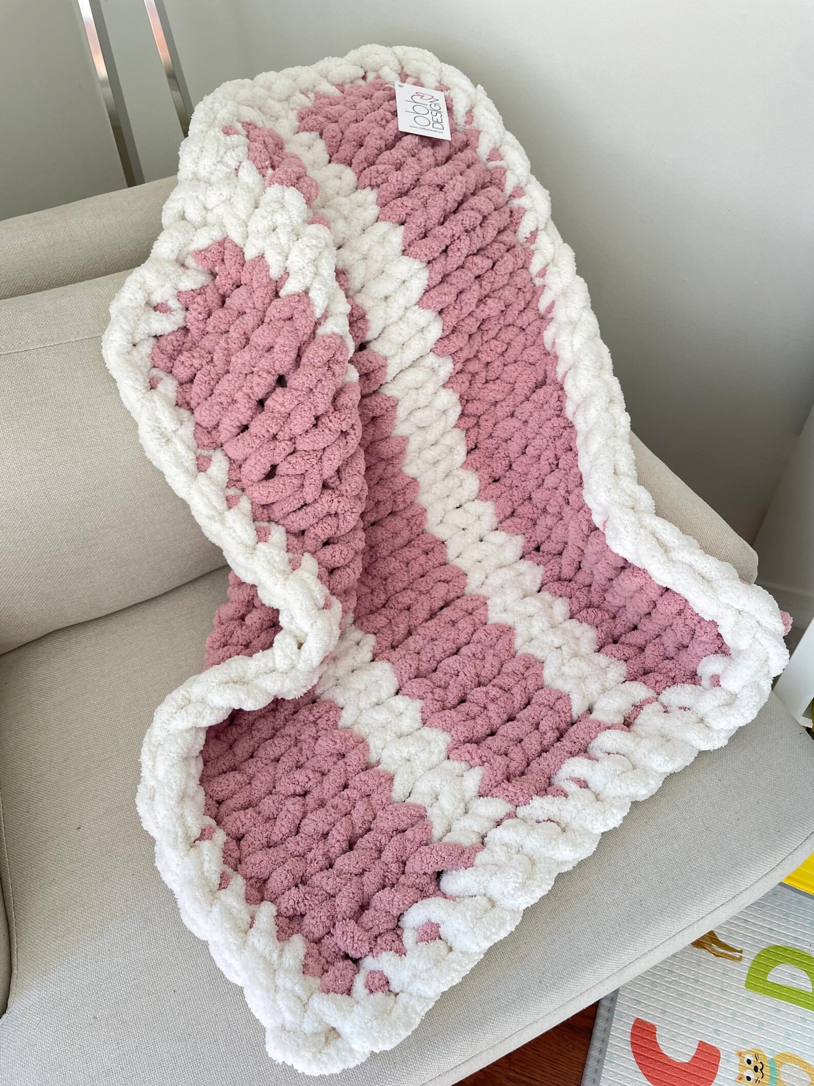 Chunky Chenille Baby Blanket Finger Knitting Pattern - Pink & White ...