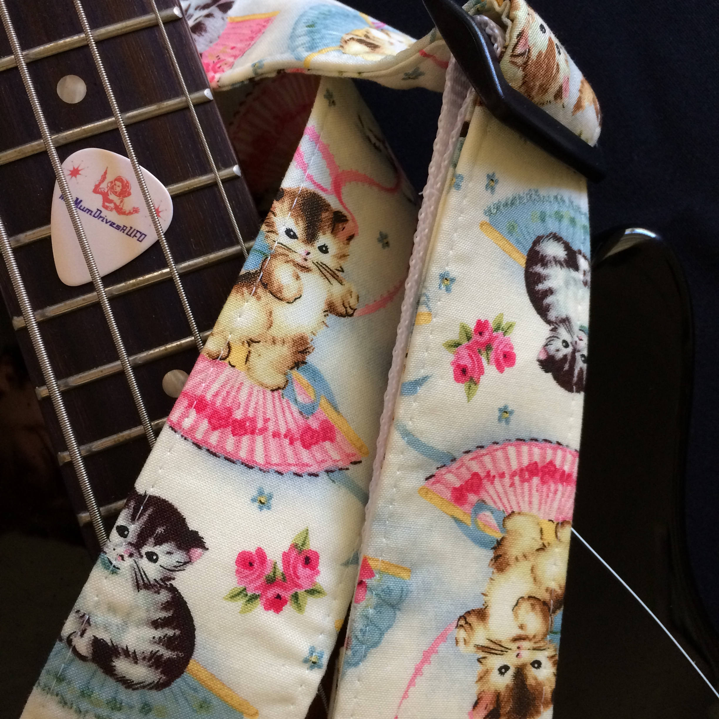 Kitten Guitar Strap // Adorable Pastel Retro Nostalgia Music | Etsy