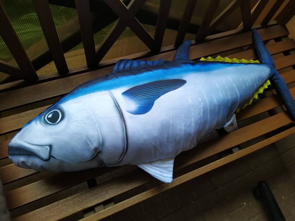 Fish Pillow the Giant ATLANTIC BLUEFIN TUNA (thunnus Thunnus) Neck ...