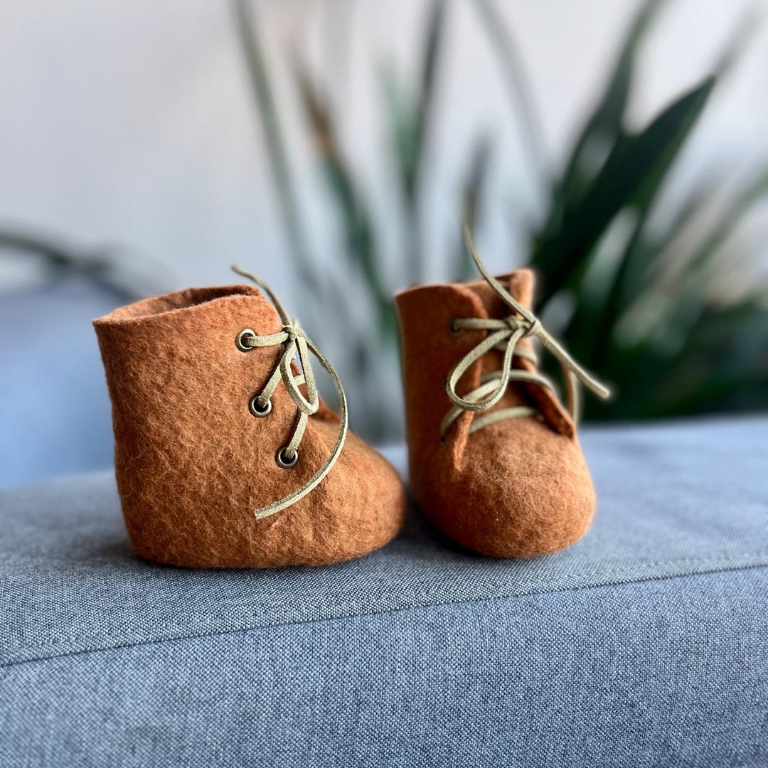 Merino Wool Baby Booties: Brown Felted Newborn Shoes - Etsy